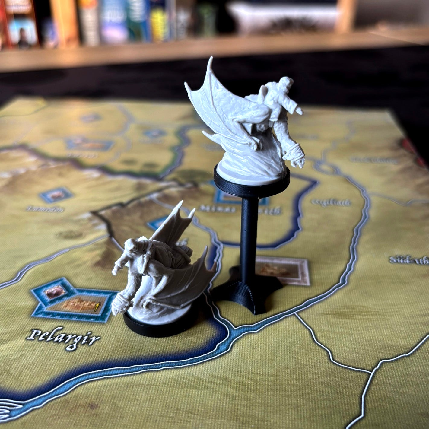 "The War of the Ring" Premium Ringwraith Standee Set for The War of the ...